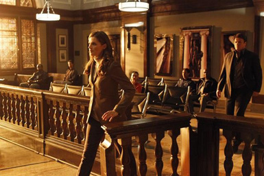 Get Your First Look at CASTLE’s Explosive Third Season Finale “Knockout ...