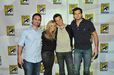 We Interview the Stars of RINGER: Sarah Michelle Gellar, Nestor ...