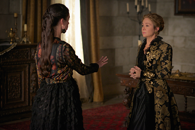REIGN Photos: Political Intrigue, a New Crush and an Arranged Marriage ...